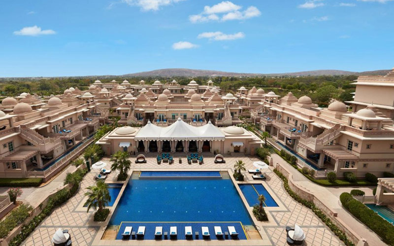 Top Luxury Hotels in India - Himalayan Glacier